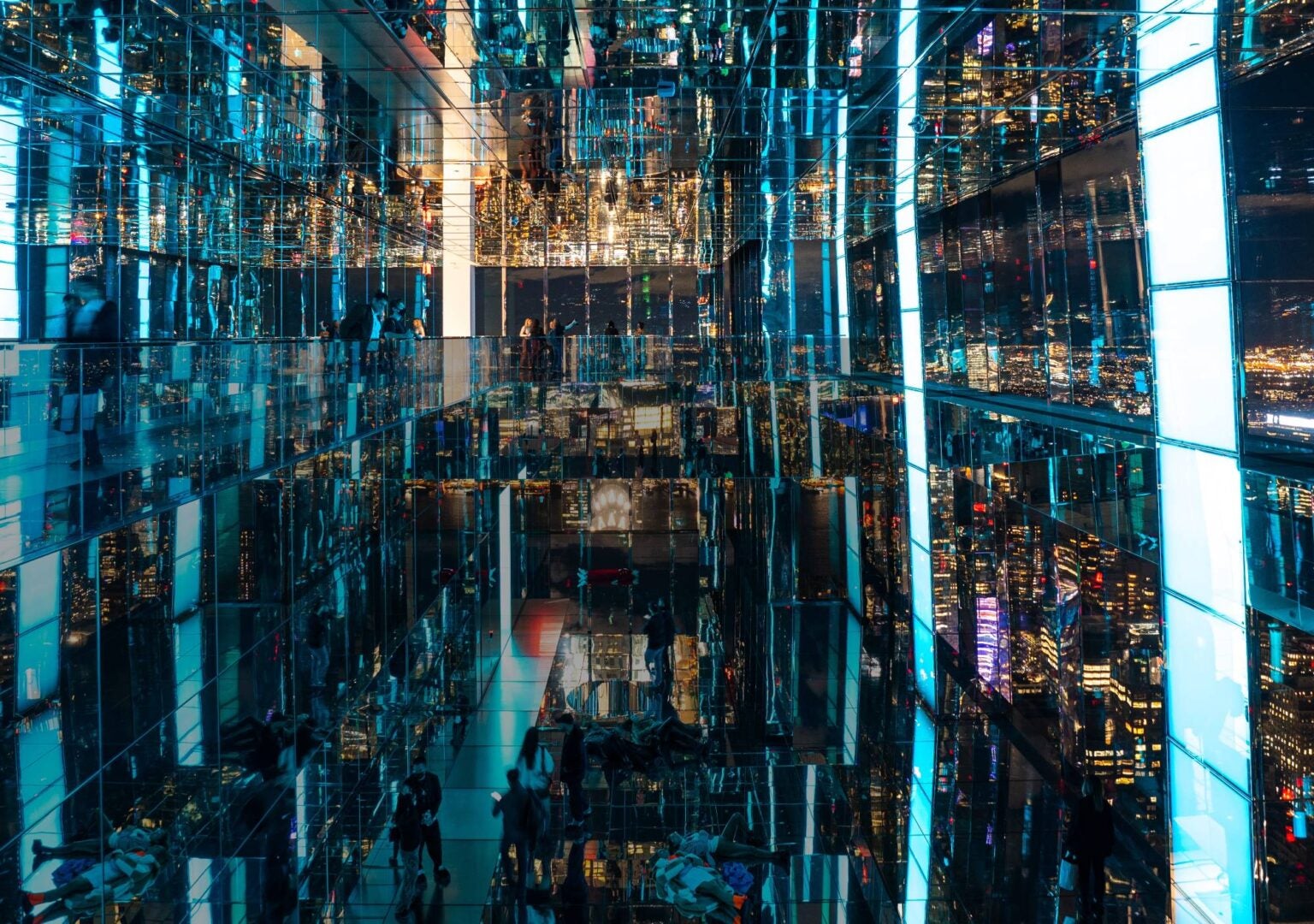 Atop Midtown Manhattan's Tallest Skyscraper - SUMMIT NYC