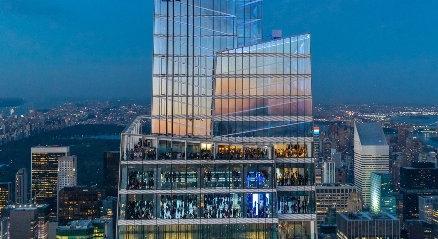 Atop Midtown Manhattan's Tallest Skyscraper - SUMMIT NYC