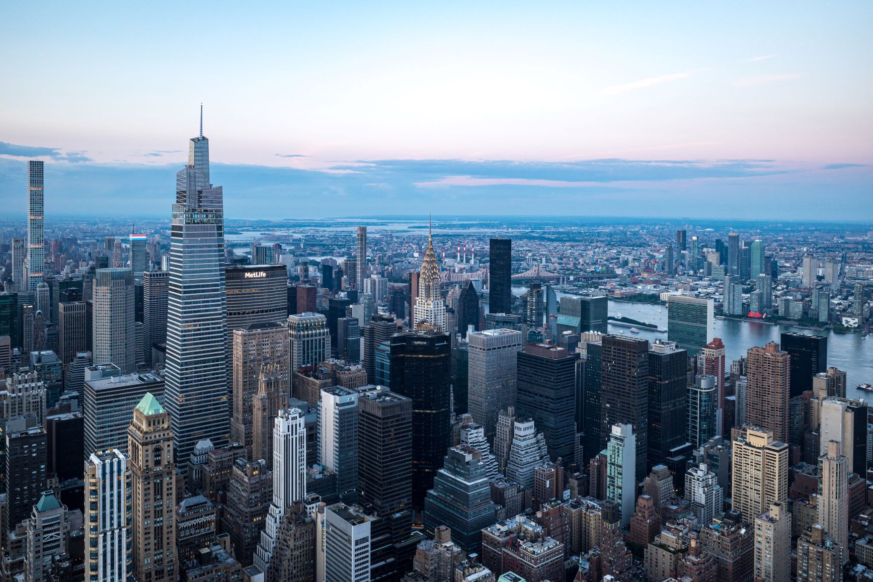 Midtown Manhattan Neighborhood Guide | SUMMIT OV